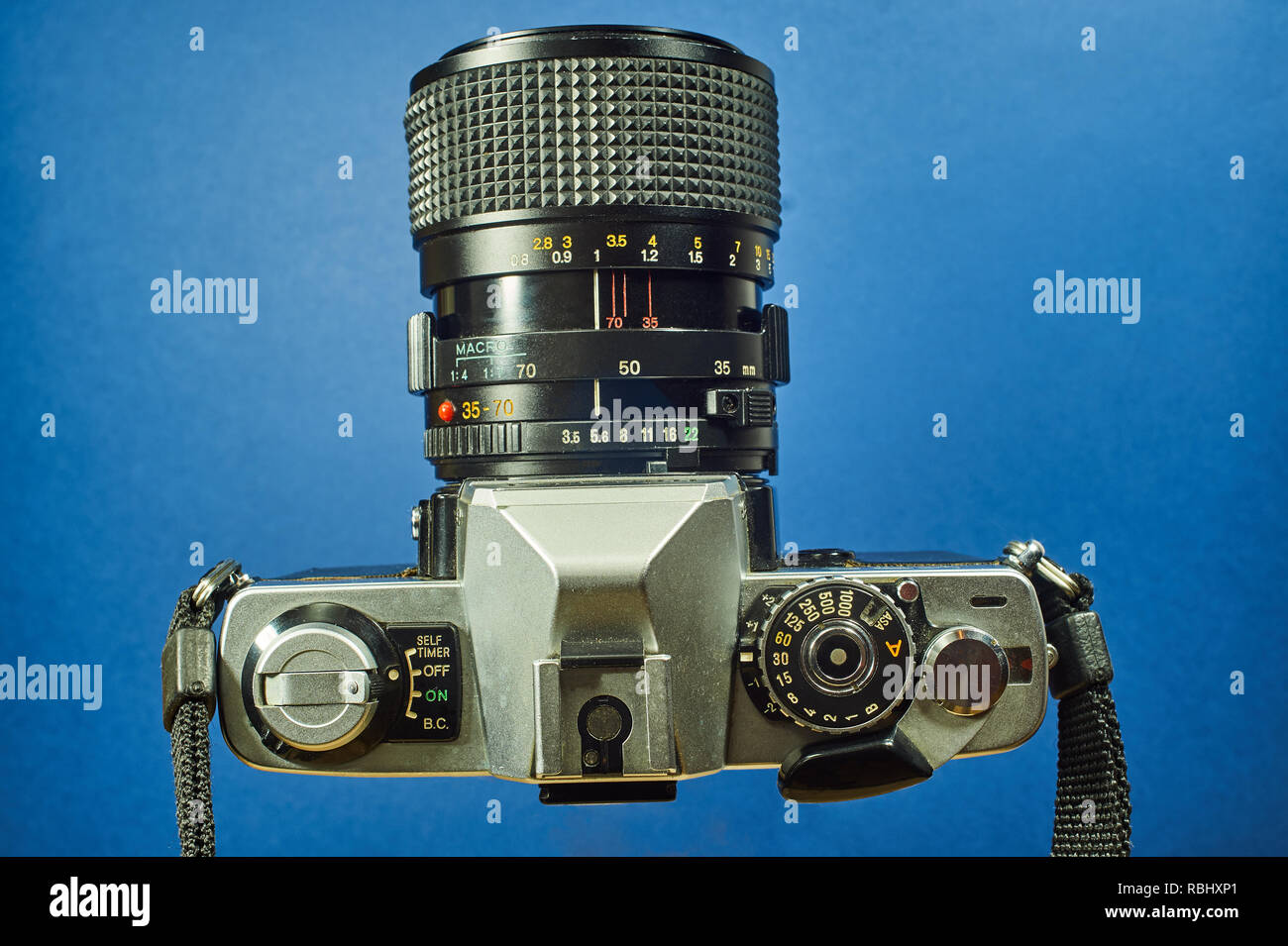 Analog photo camera type SLR Stock Photo - Alamy