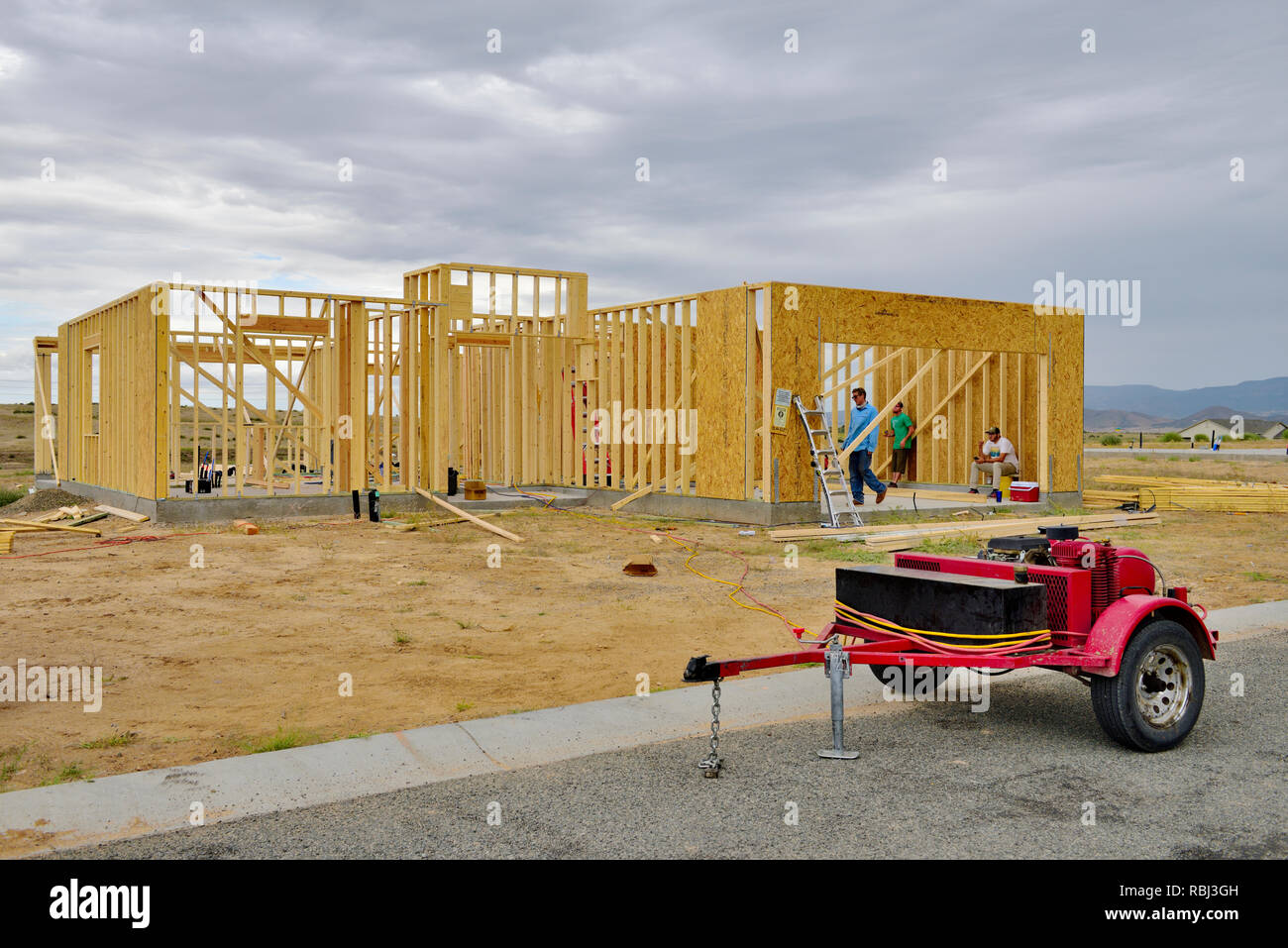 Timber roof trusses hi-res stock photography and images - Alamy