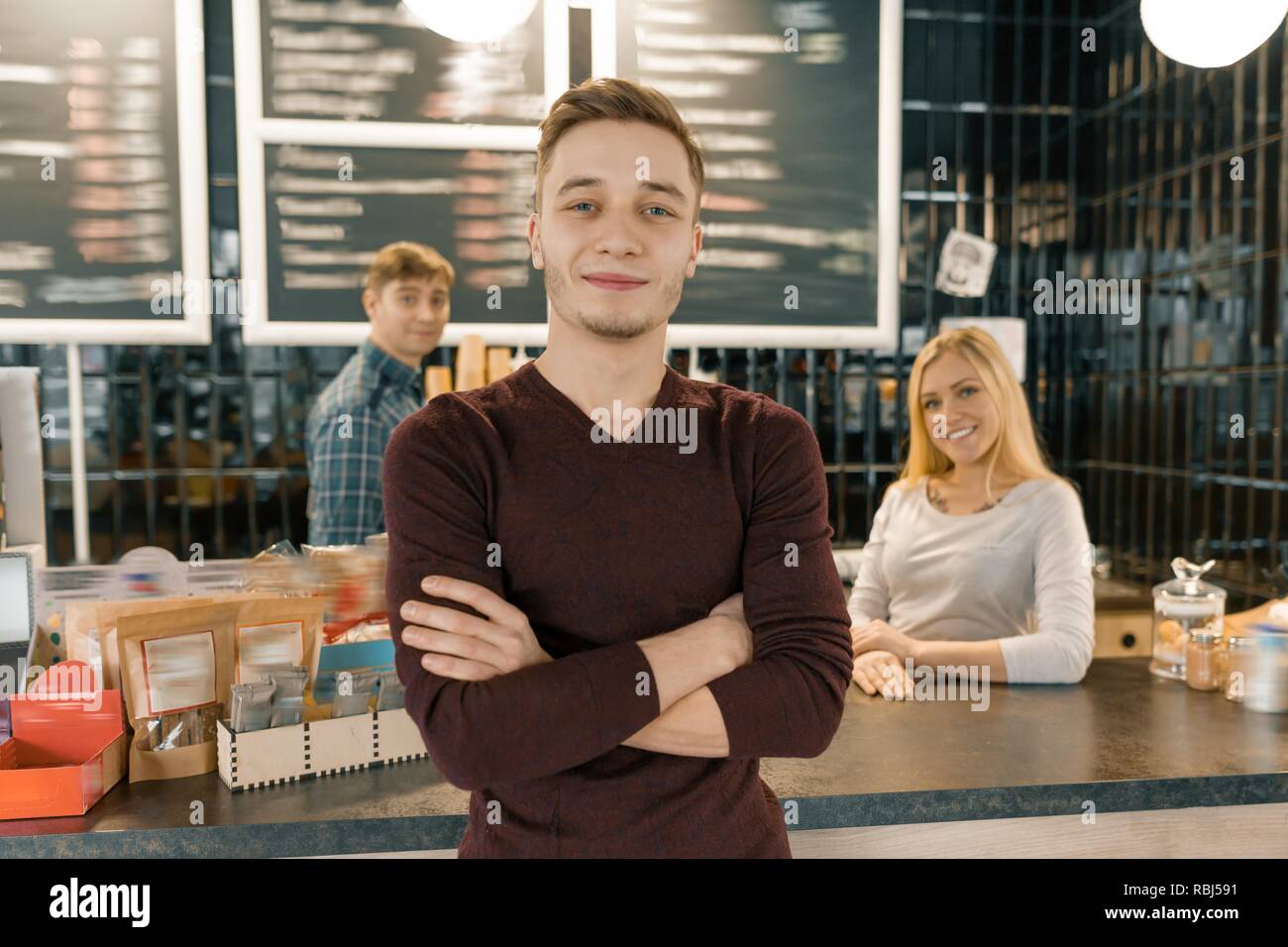 Cafe workers hi-res stock photography and images - Alamy