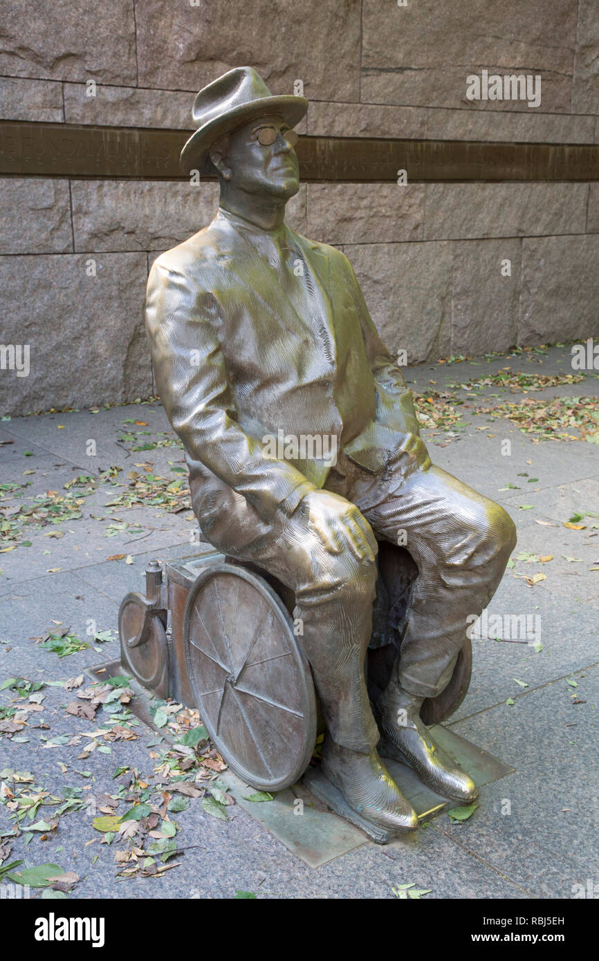 Franklin delano roosevelt wheelchair hi-res stock photography and ...