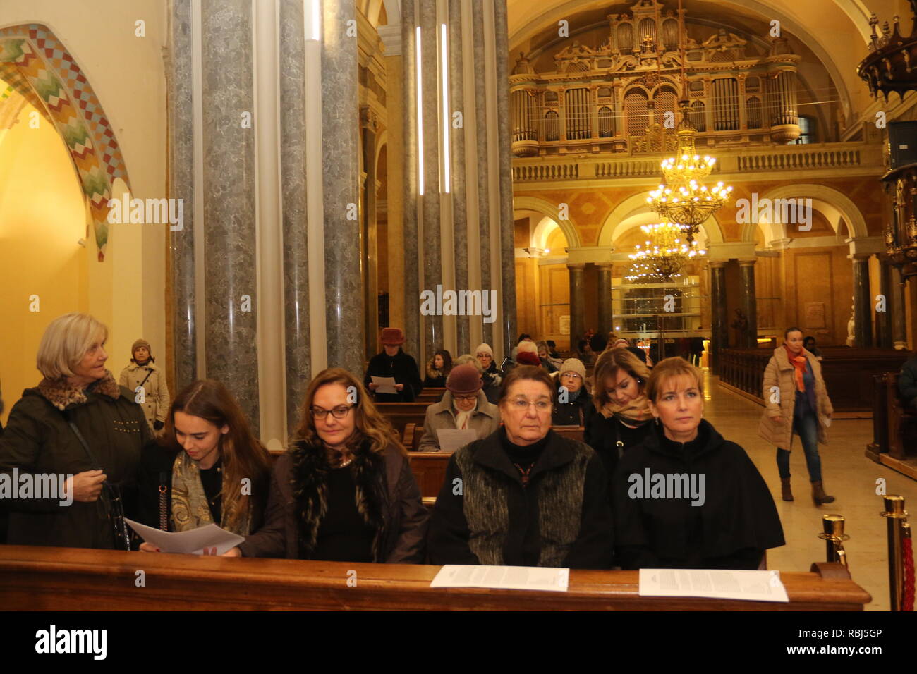 Dr osztie zoltan hi-res stock photography and images - Alamy