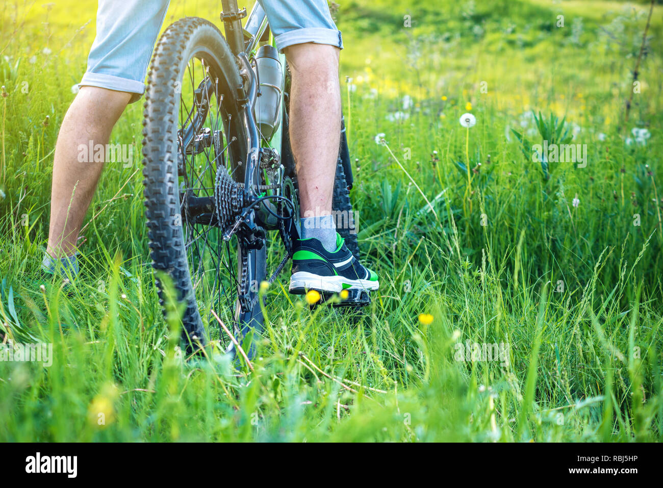 Cyclist on single track road hi-res stock photography and images - Alamy