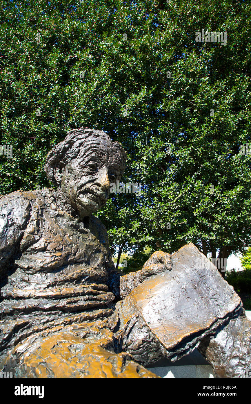 Albert Einstein Memorial, Washington D.C., USA Stock Photo - Alamy