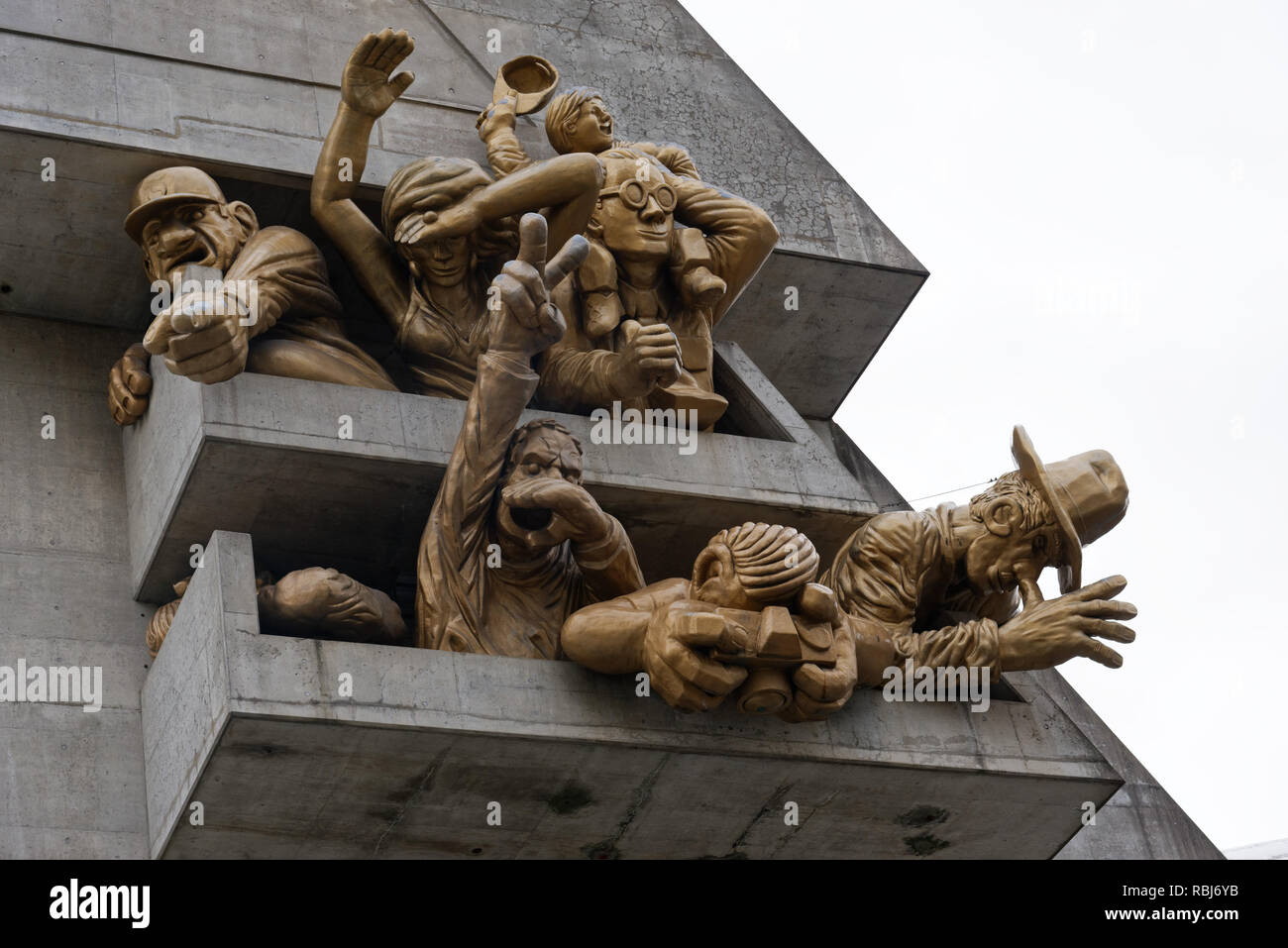 The Michael Snow sculpture "The Audience" on the outside of the Rogers ...