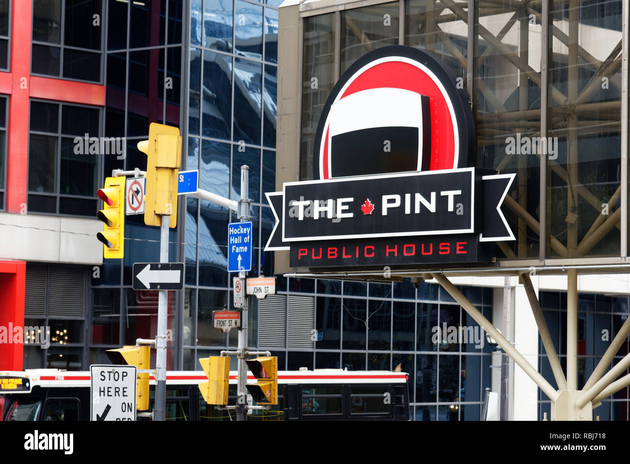 Downtown pub hi-res stock photography and images - Alamy