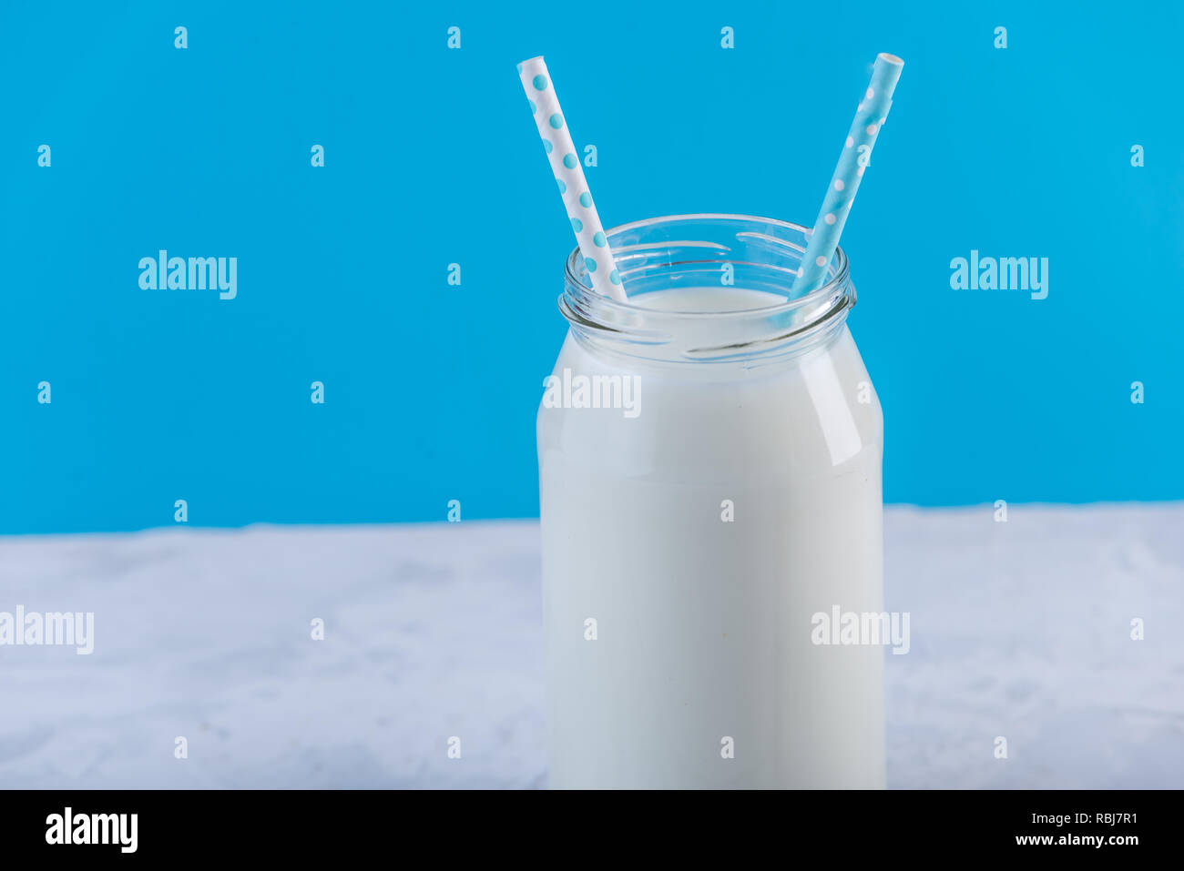 Milkshake with two straws hi-res stock photography and images - Alamy