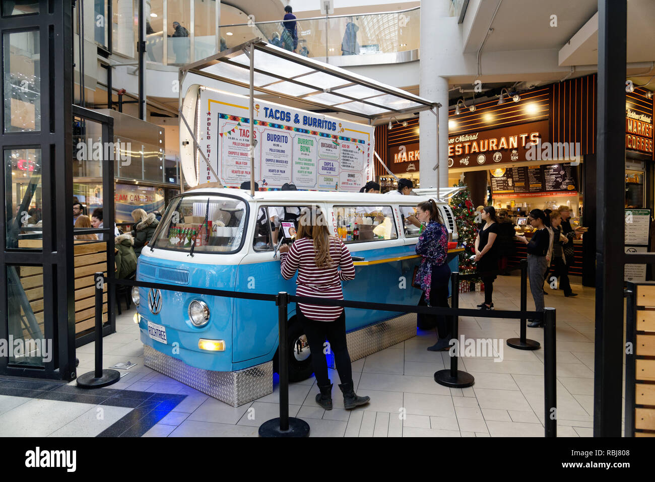 Fast food court hi-res stock photography and images - Alamy