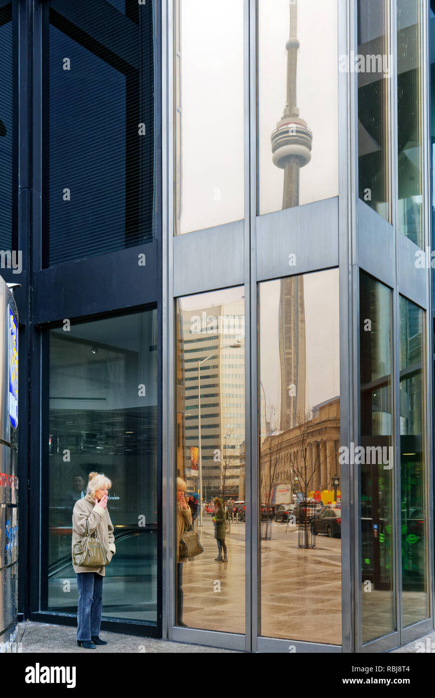 Mature woman smoking hi-res stock photography and images - Alamy