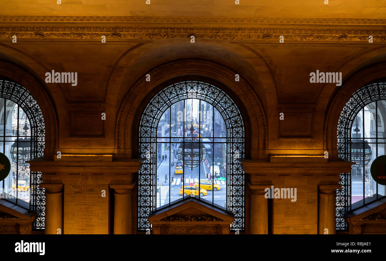 The iconic library in New York - USA Stock Photo - Alamy