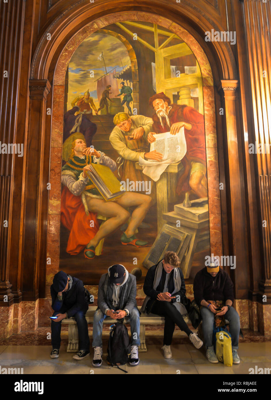 The iconic library in New York - USA Stock Photo - Alamy
