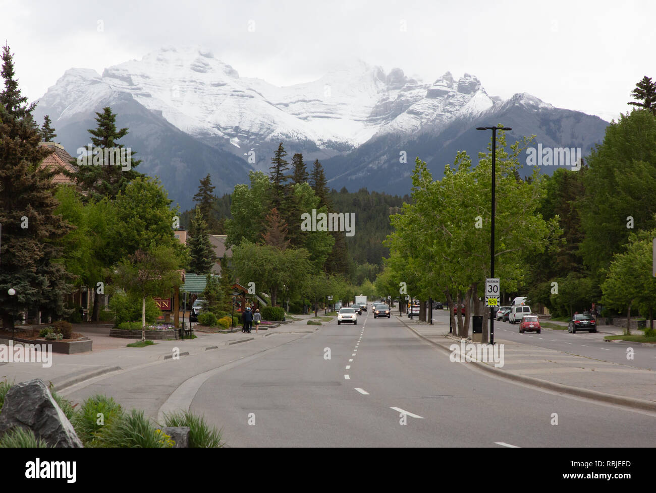 Mount Inglismalde and Mount Peechee Stock Photo - Alamy