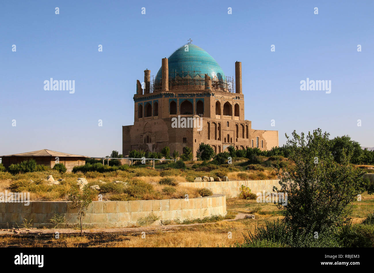 Dome of Soltaniyeh is an ancient mausoleum near Zanjan city, Iran ...
