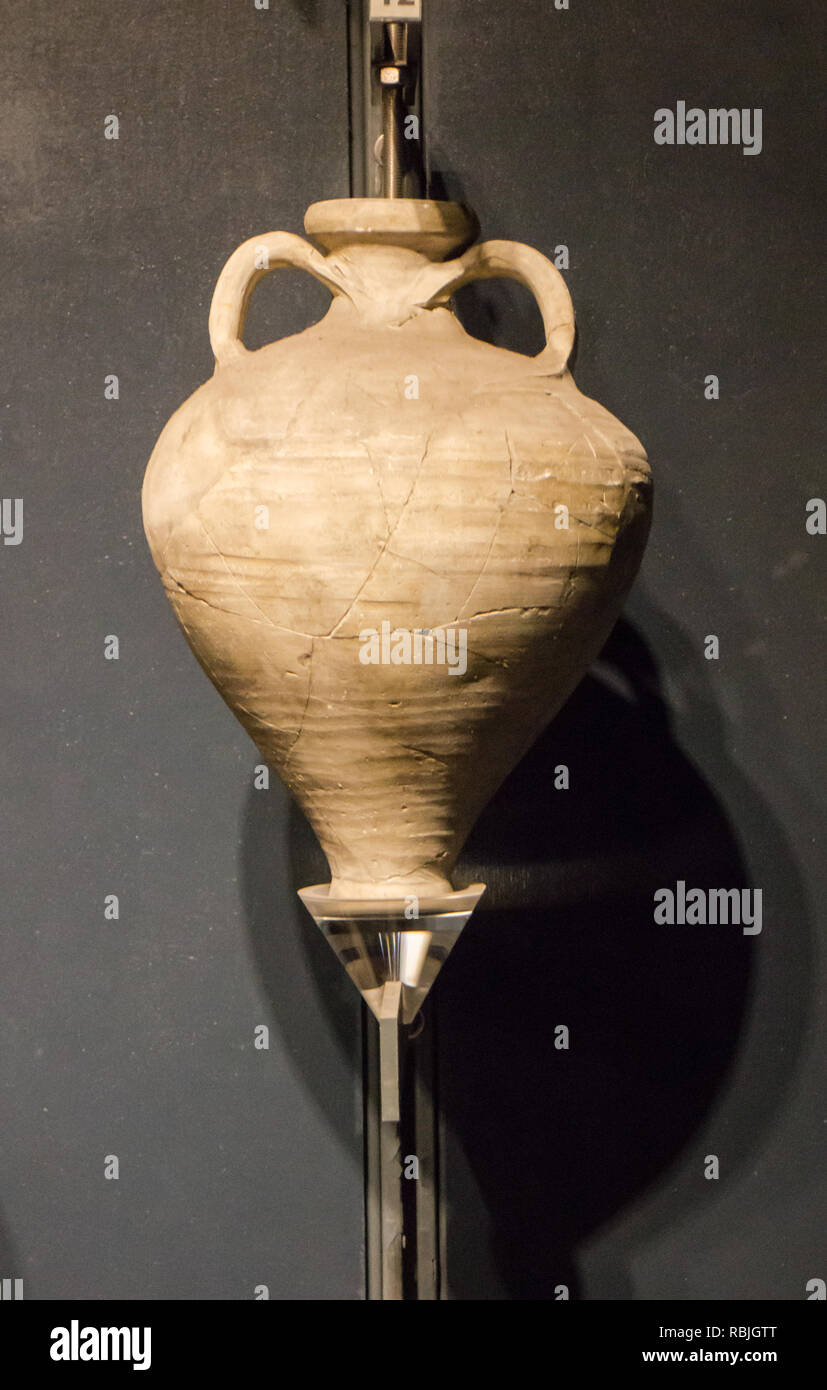 Musée des Docks Romains Marseille : Flat bottom,Gallic Stock Photo - Alamy