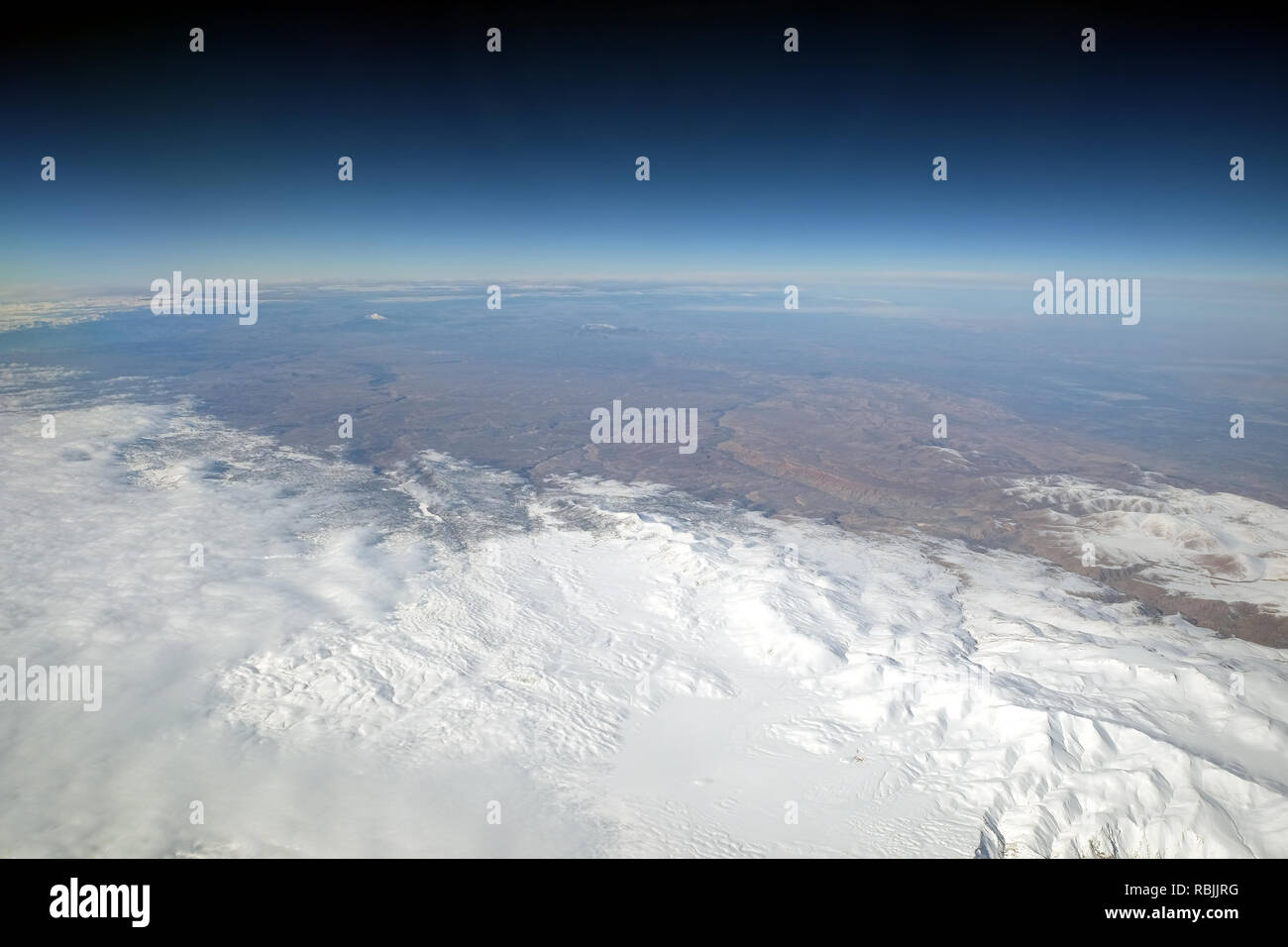 Skyline stratosphere mountains hi-res stock photography and images - Alamy