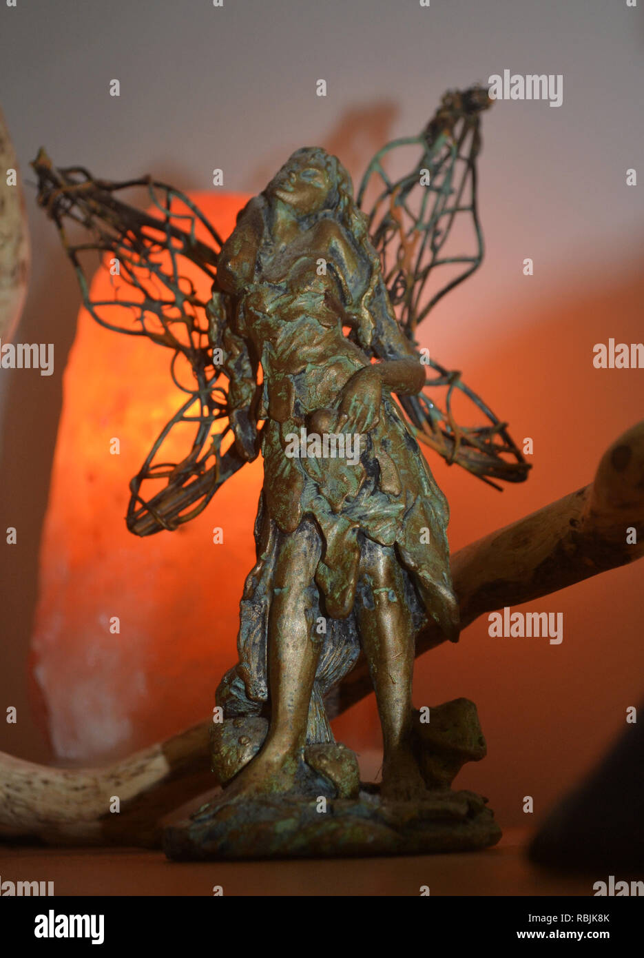 Elf statue hi-res stock photography and images - Alamy