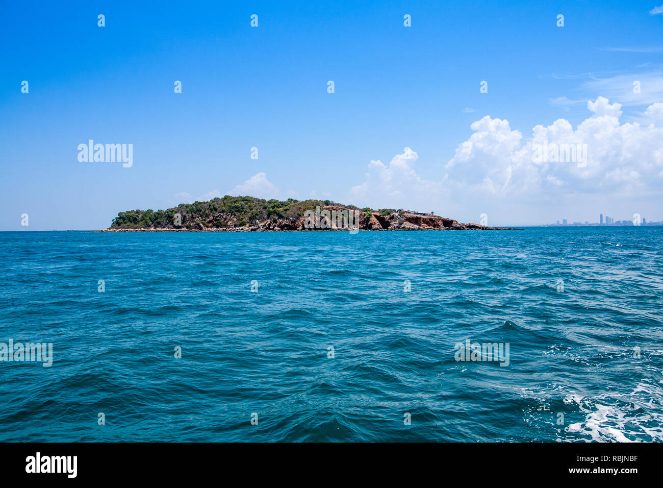 Small island outside of Pattaya, Thailand Stock Photo - Alamy