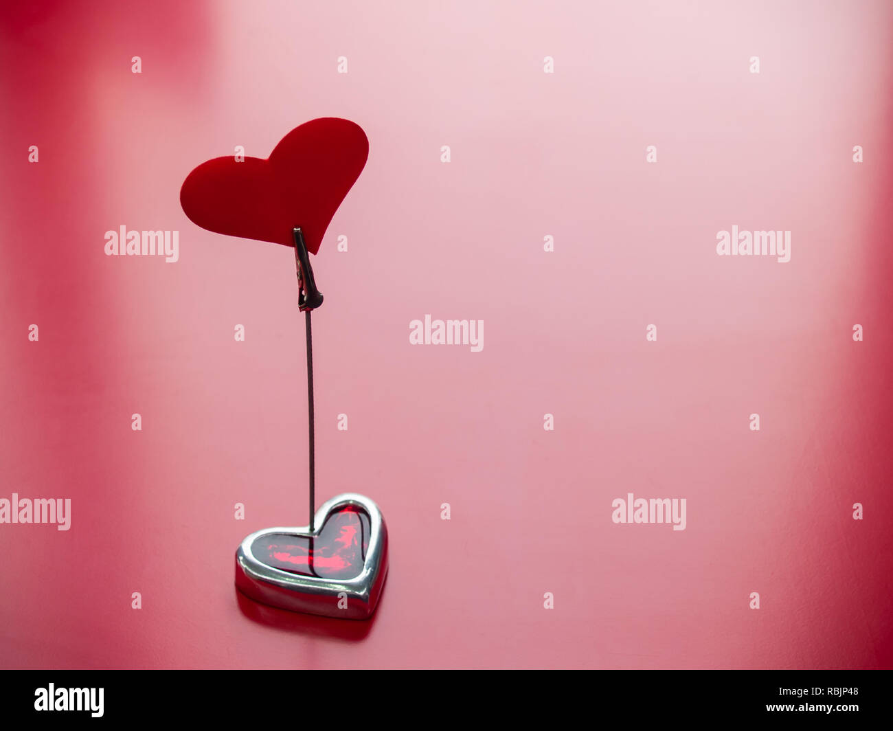 Heart stand hi-res stock photography and images - Alamy