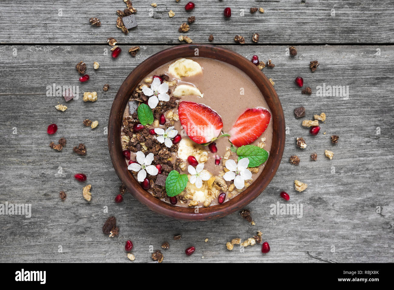 Smoothie decorated with flowers hi-res stock photography and images - Alamy