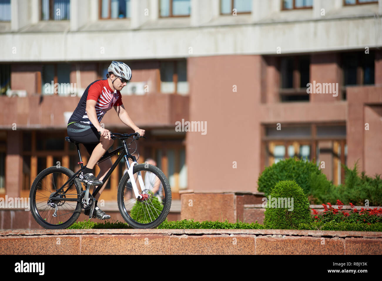 Male professional cyclist hi-res stock photography and images - Alamy