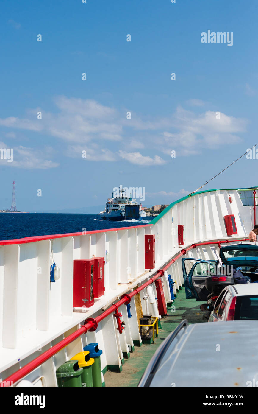 Port side view cruise ship hi-res stock photography and images - Alamy