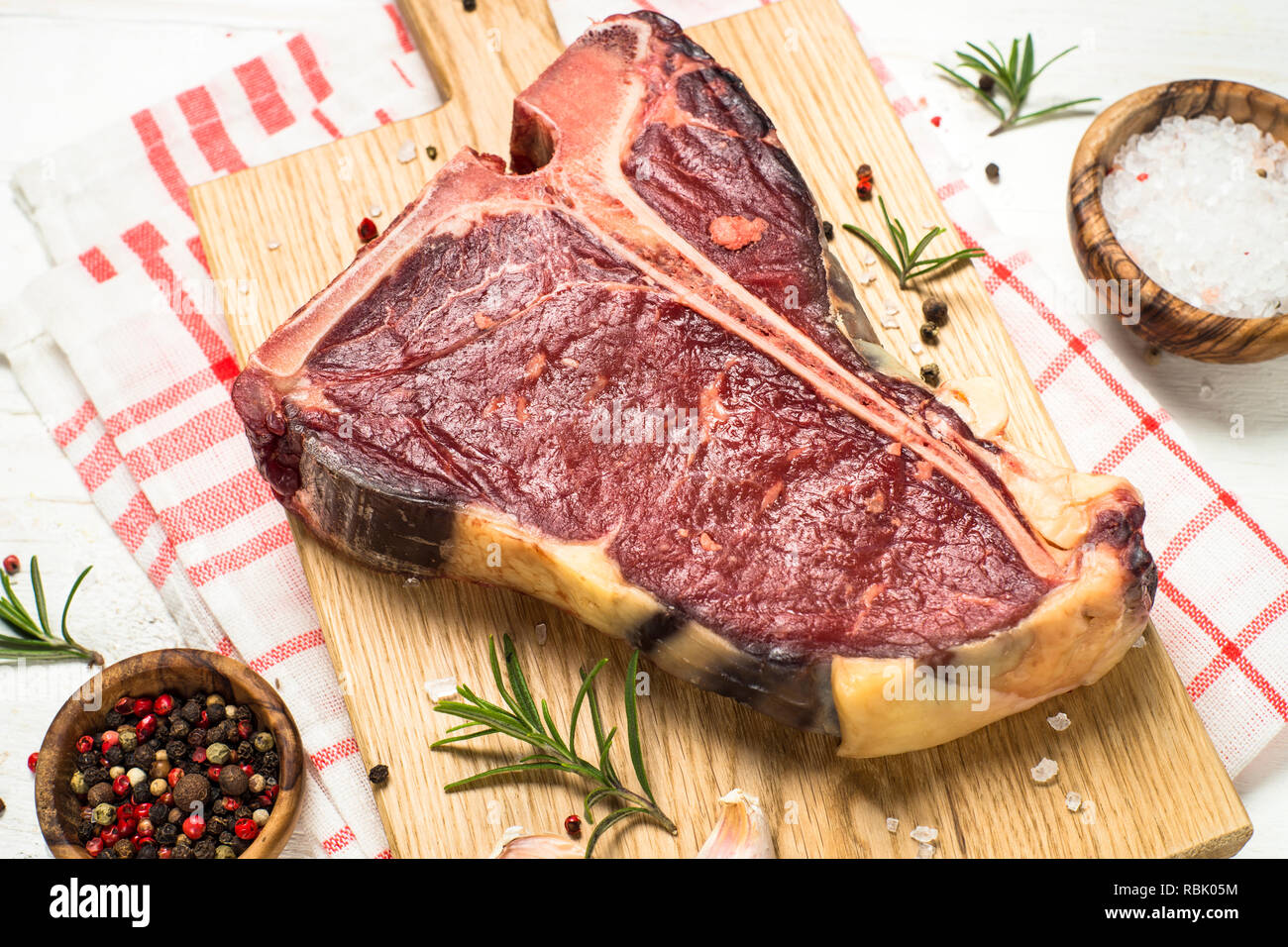 Uncooked t bone steak hi-res stock photography and images - Alamy