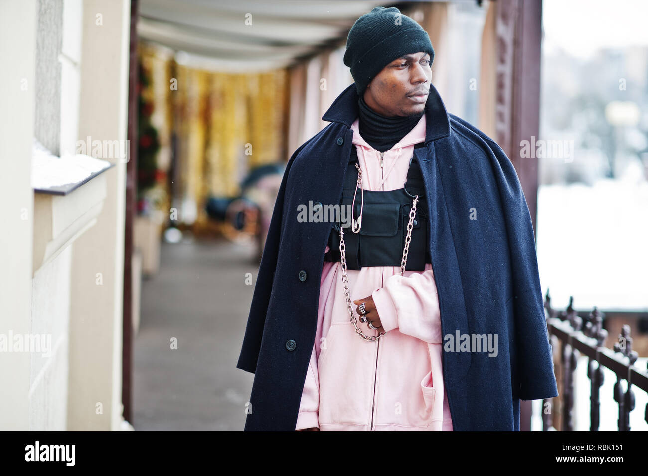 Black rapper hoodie and coat hi-res stock photography and images - Alamy