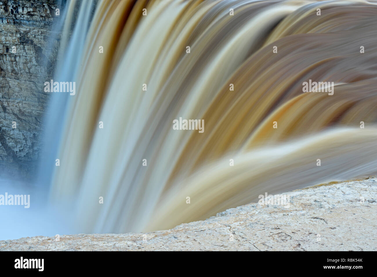 Alexandra Falls, Twin Falls Territorial Park, Northwest Territories ...