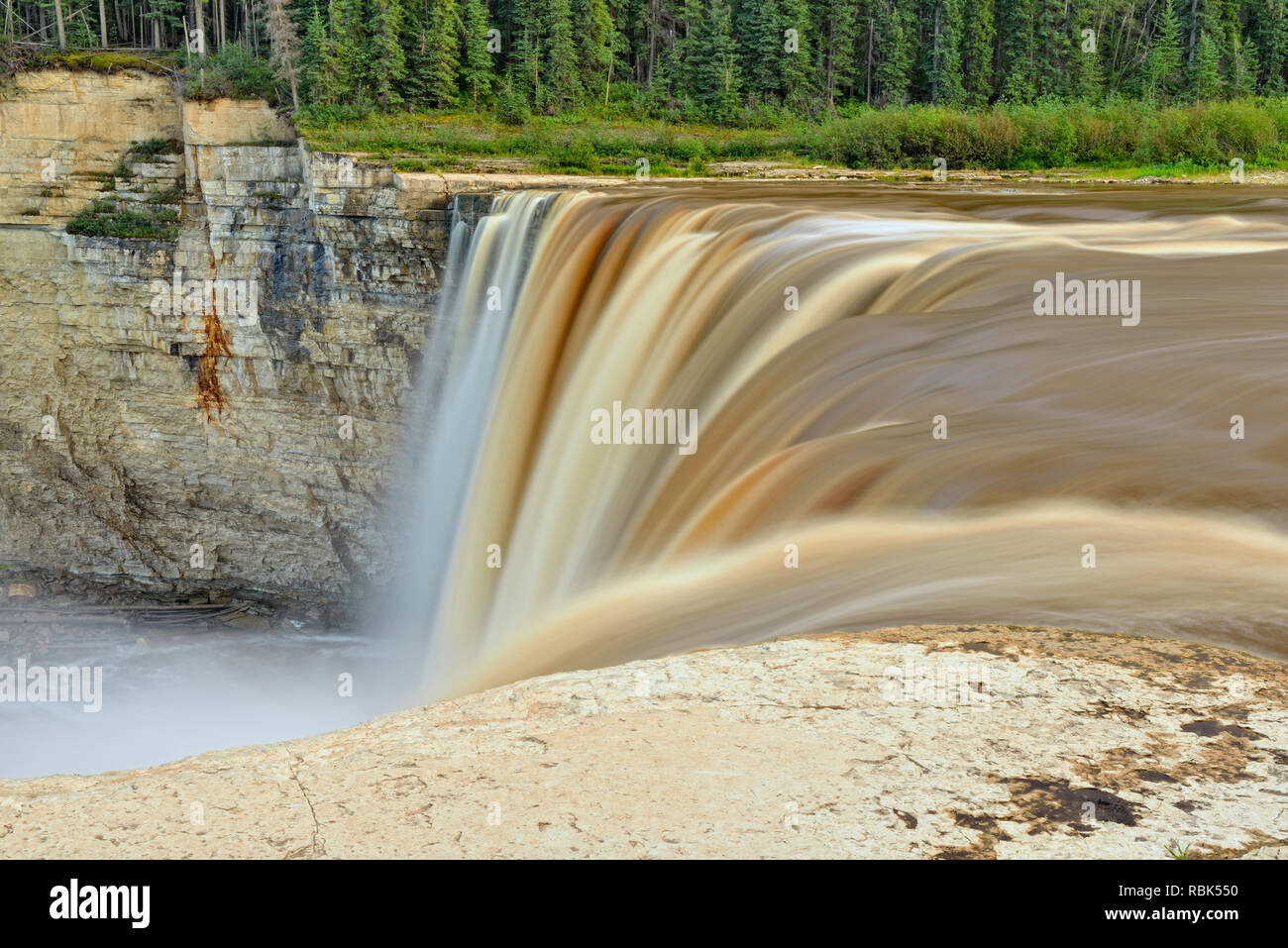 Alexandra Falls, Twin Falls Territorial Park, Northwest Territories ...
