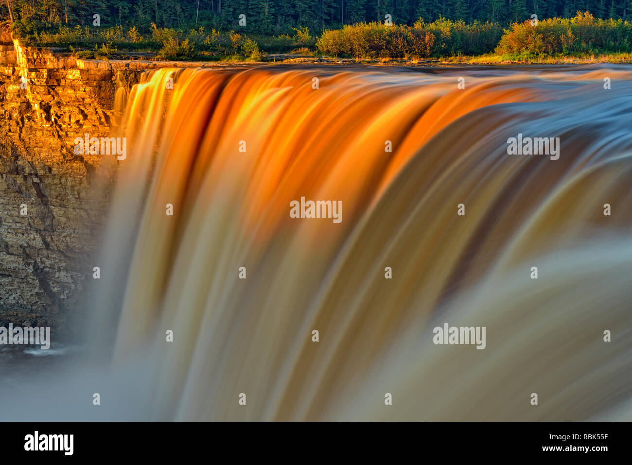 Alexandra Falls and the Hay River gorge at dawn, Twin Falls Territorial ...