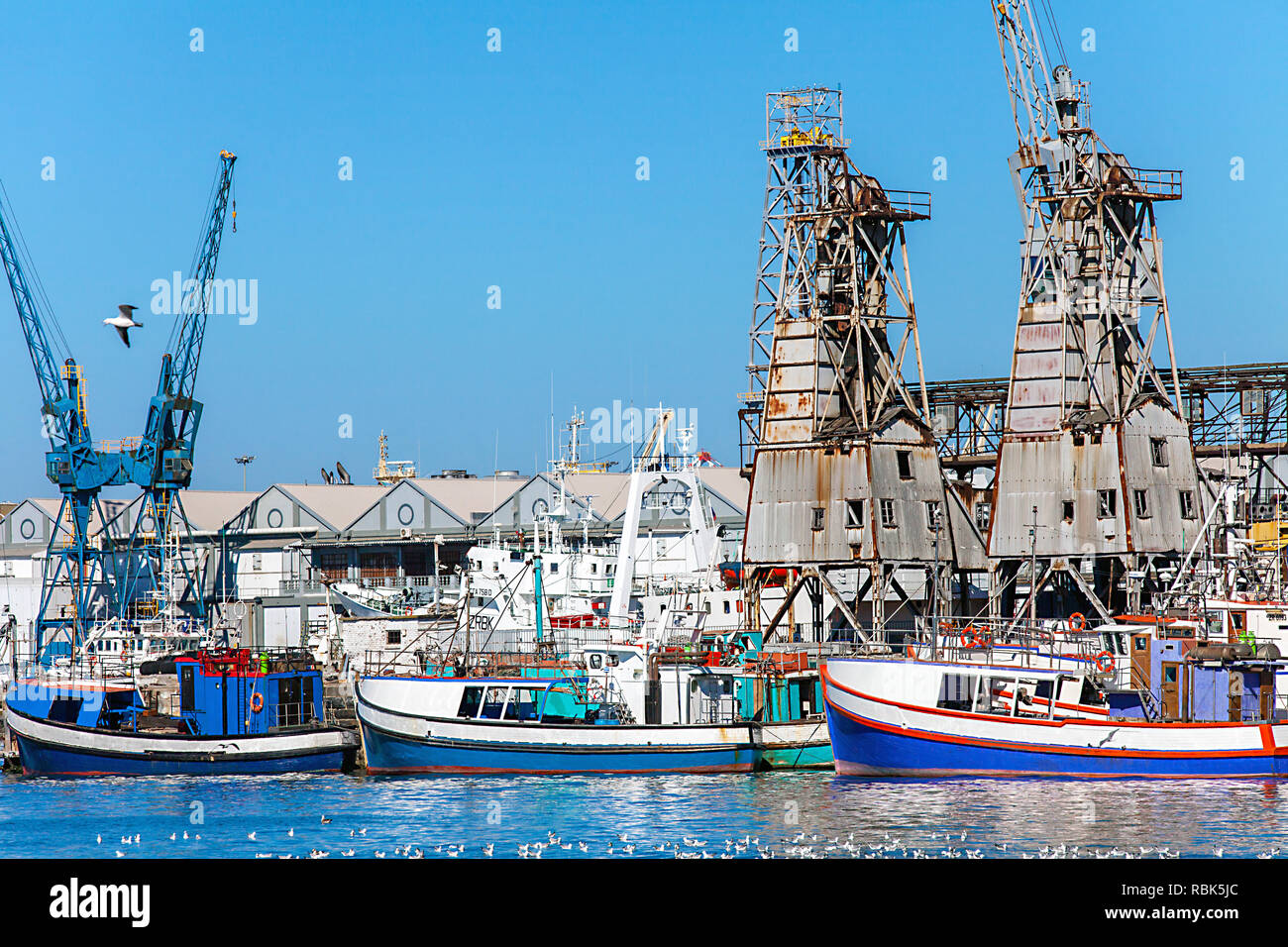 Cargo ship in cape town hi-res stock photography and images - Alamy