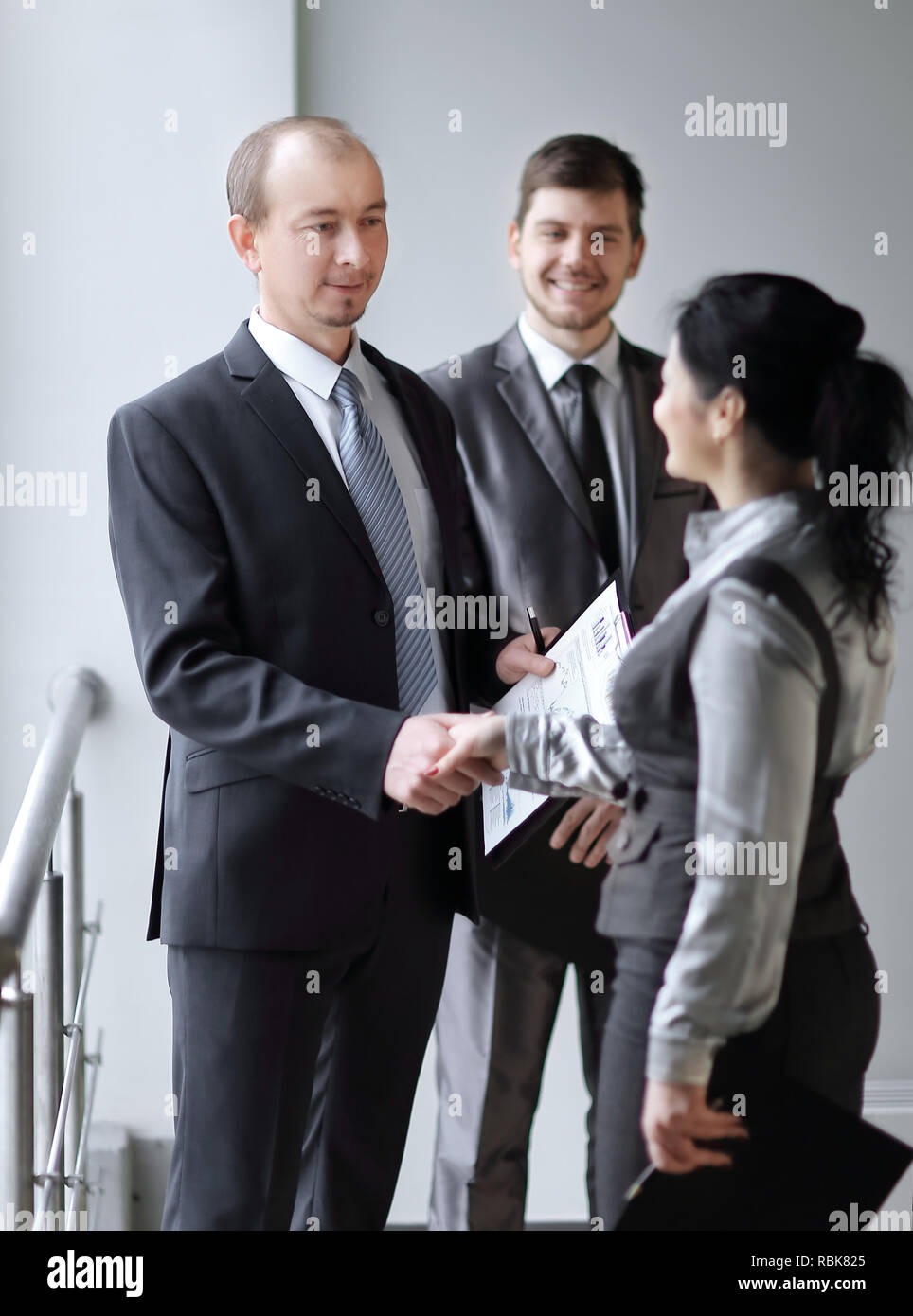 welcome handshake Manager and client. concept of cooperation Stock ...