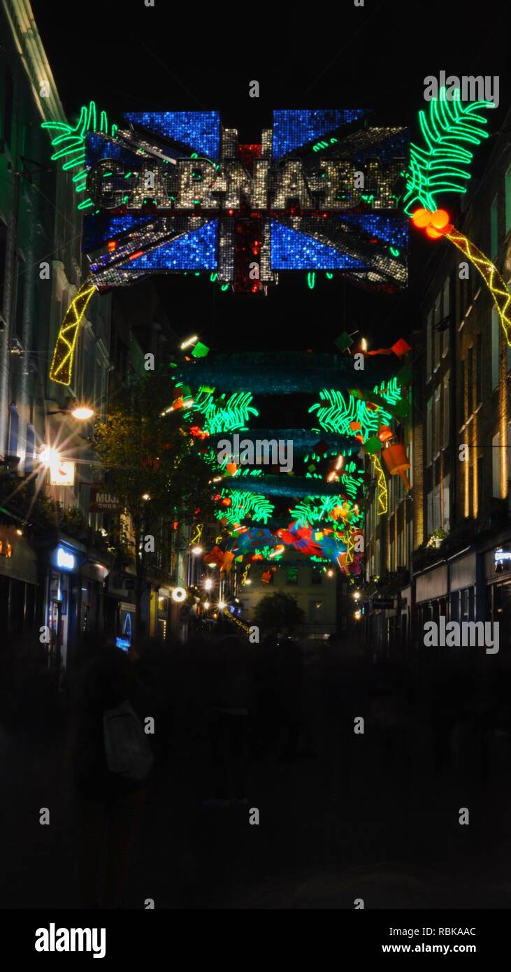 London christmas crowd hi-res stock photography and images - Alamy