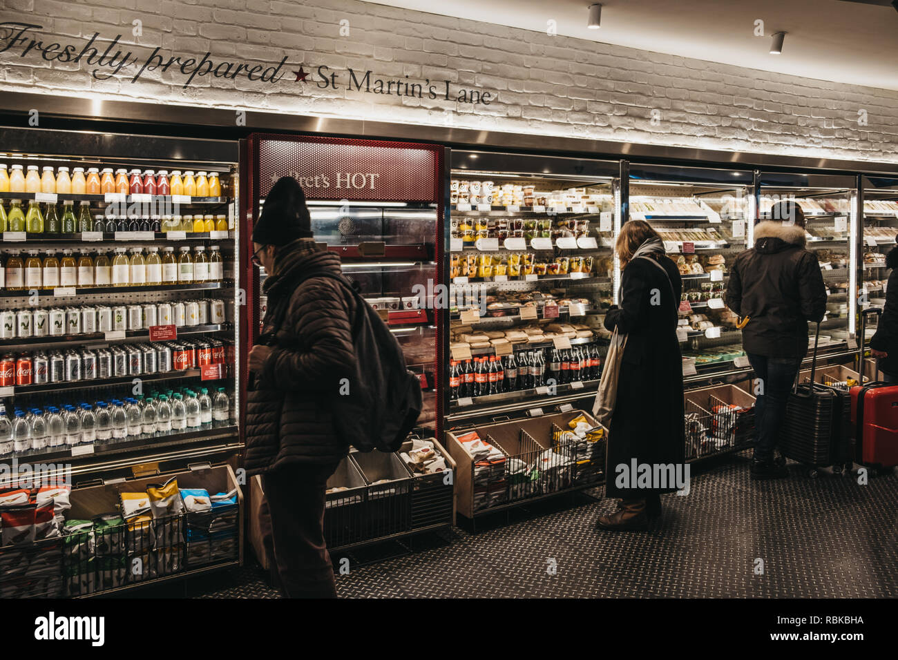 International sandwich shop chain hi-res stock photography and images ...