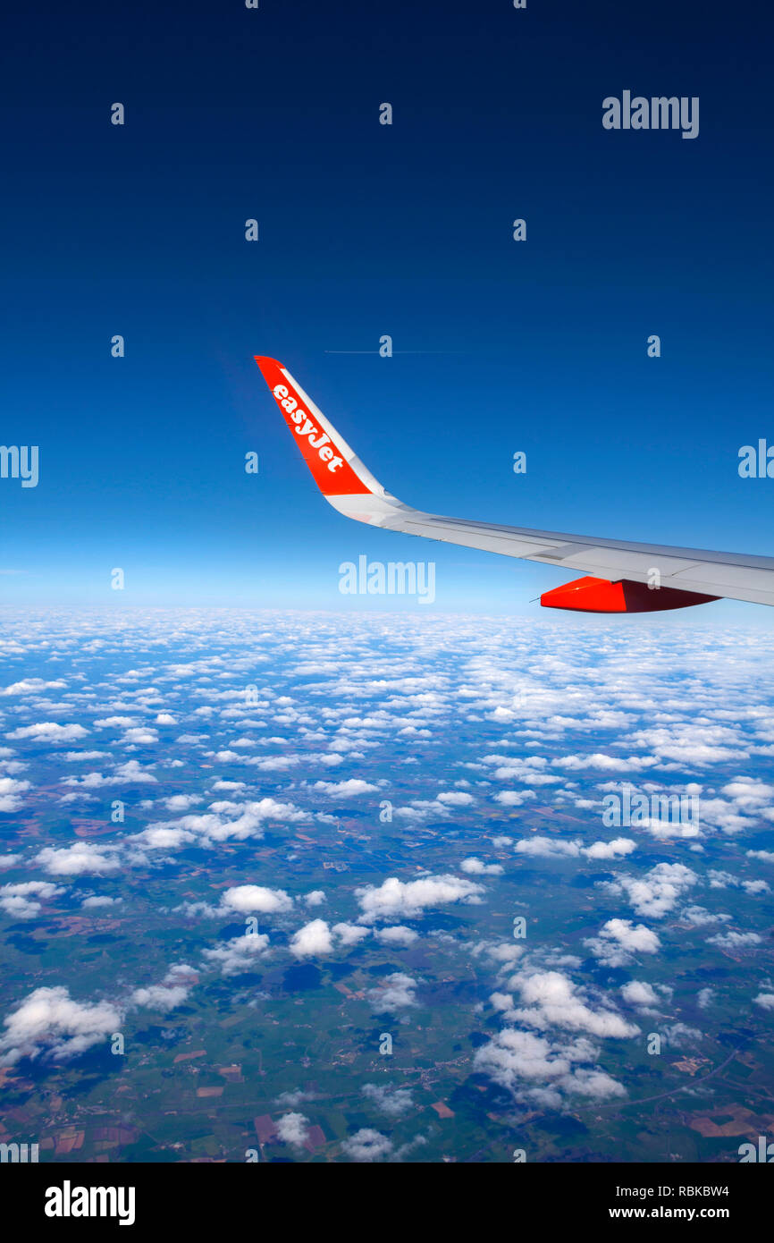 Aeroplane journey hi-res stock photography and images - Alamy