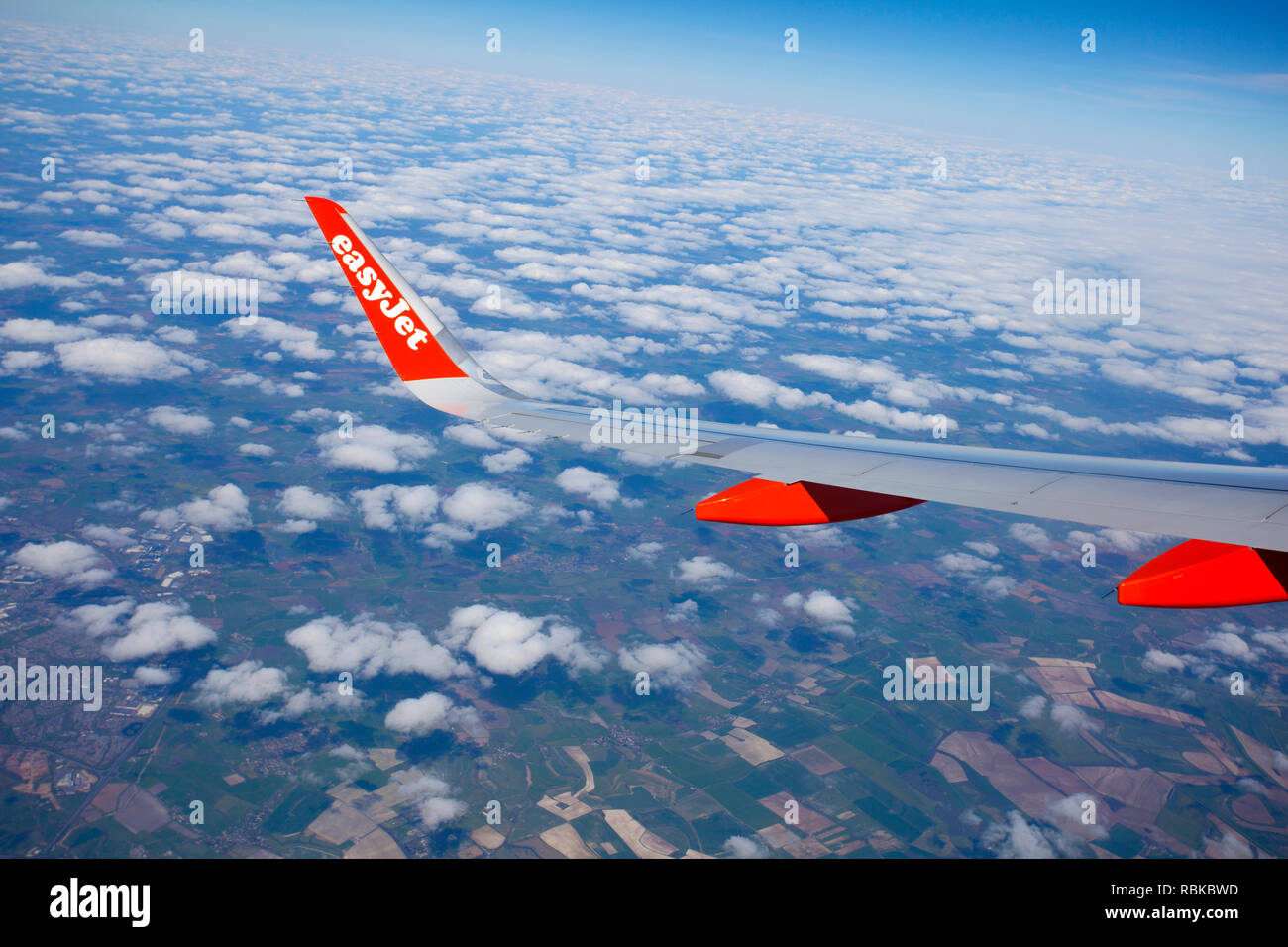 Easyjet sky view hi-res stock photography and images - Alamy
