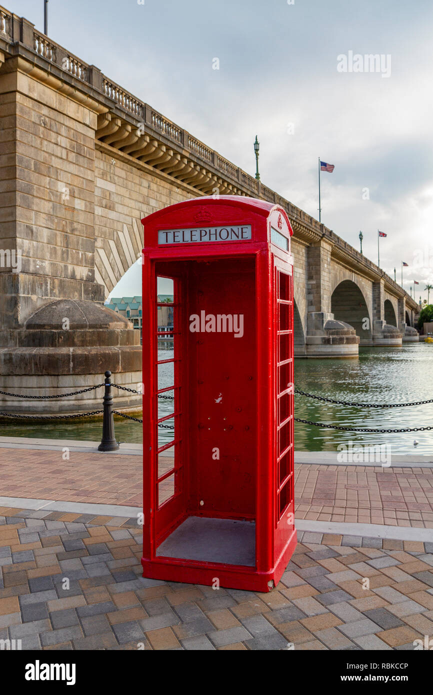 London red telephone kiosk hi-res stock photography and images - Alamy