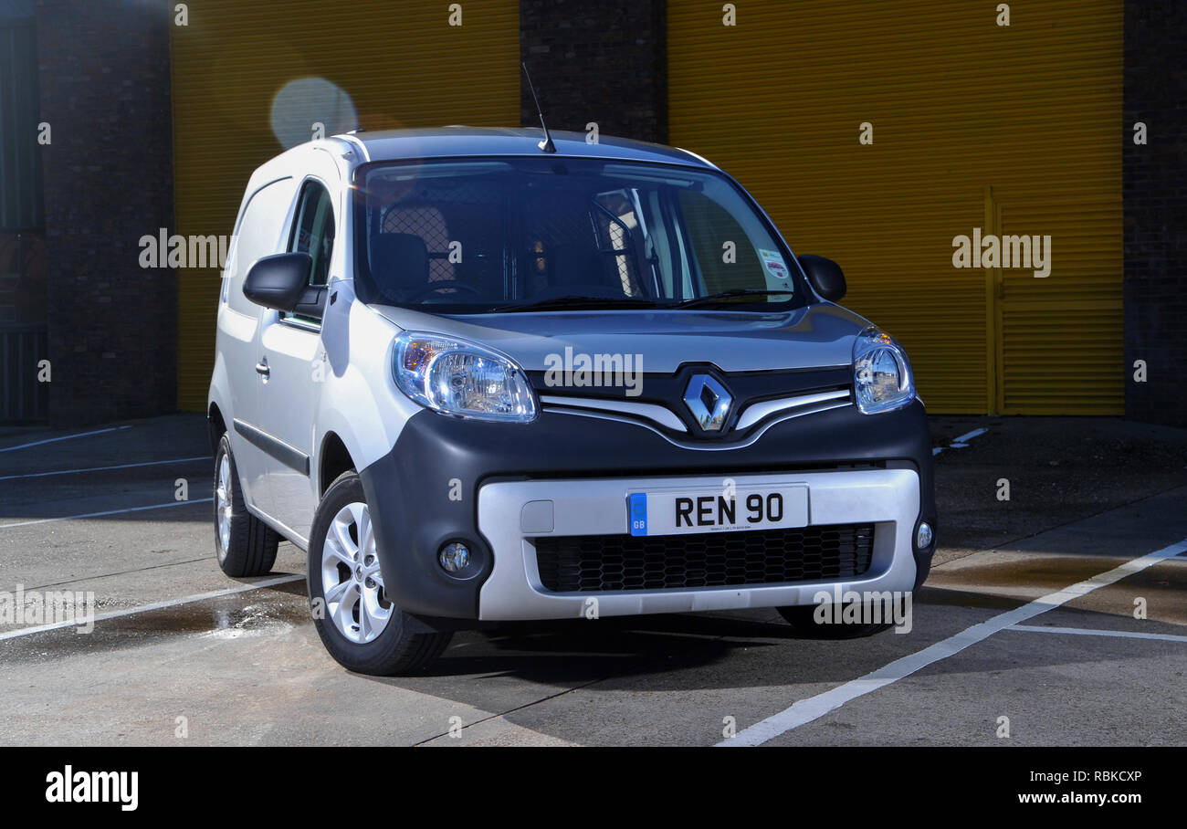 Renault kangoo hi-res stock photography and images - Alamy
