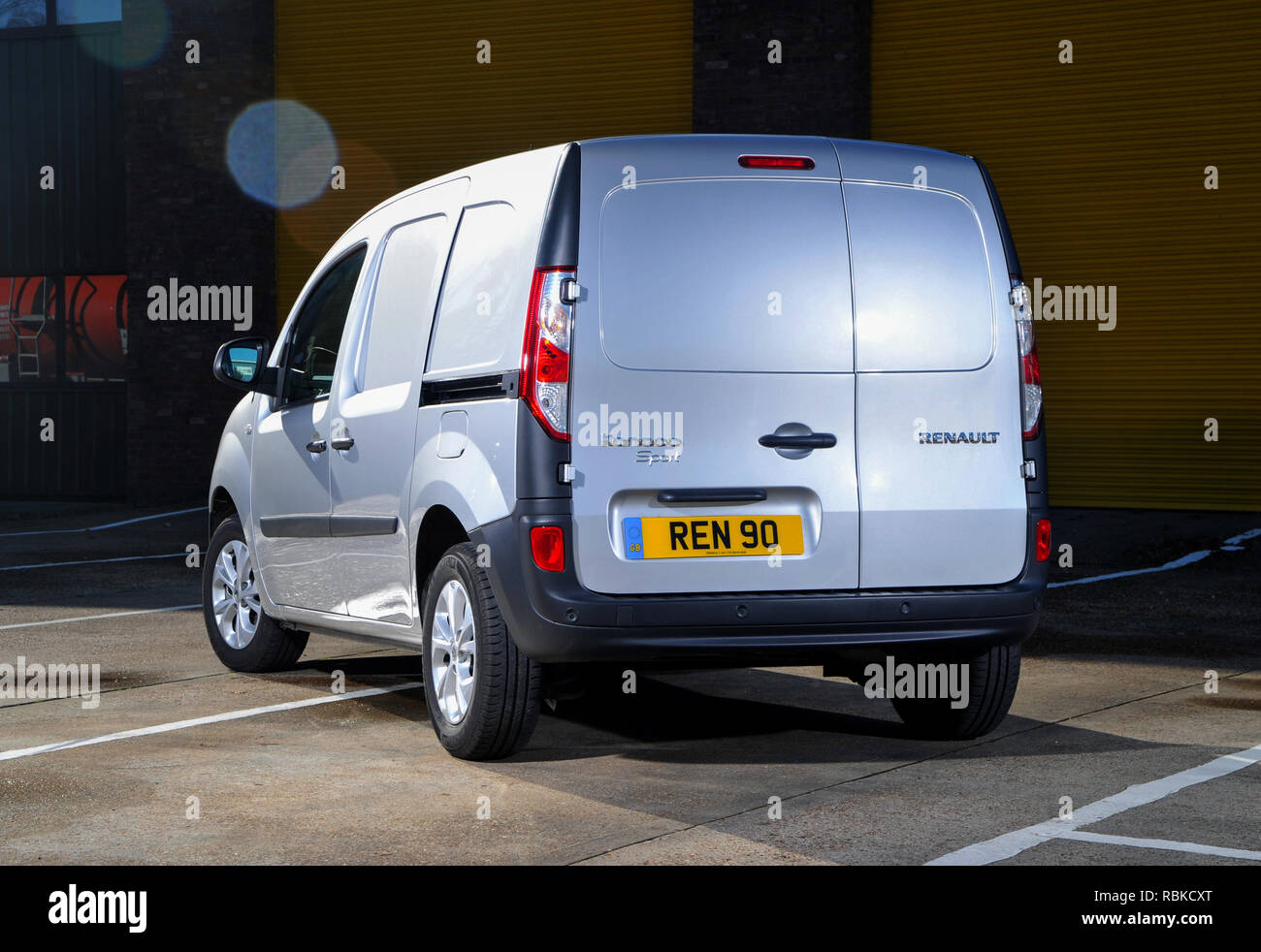 Small truck renault hi-res stock photography and images - Alamy