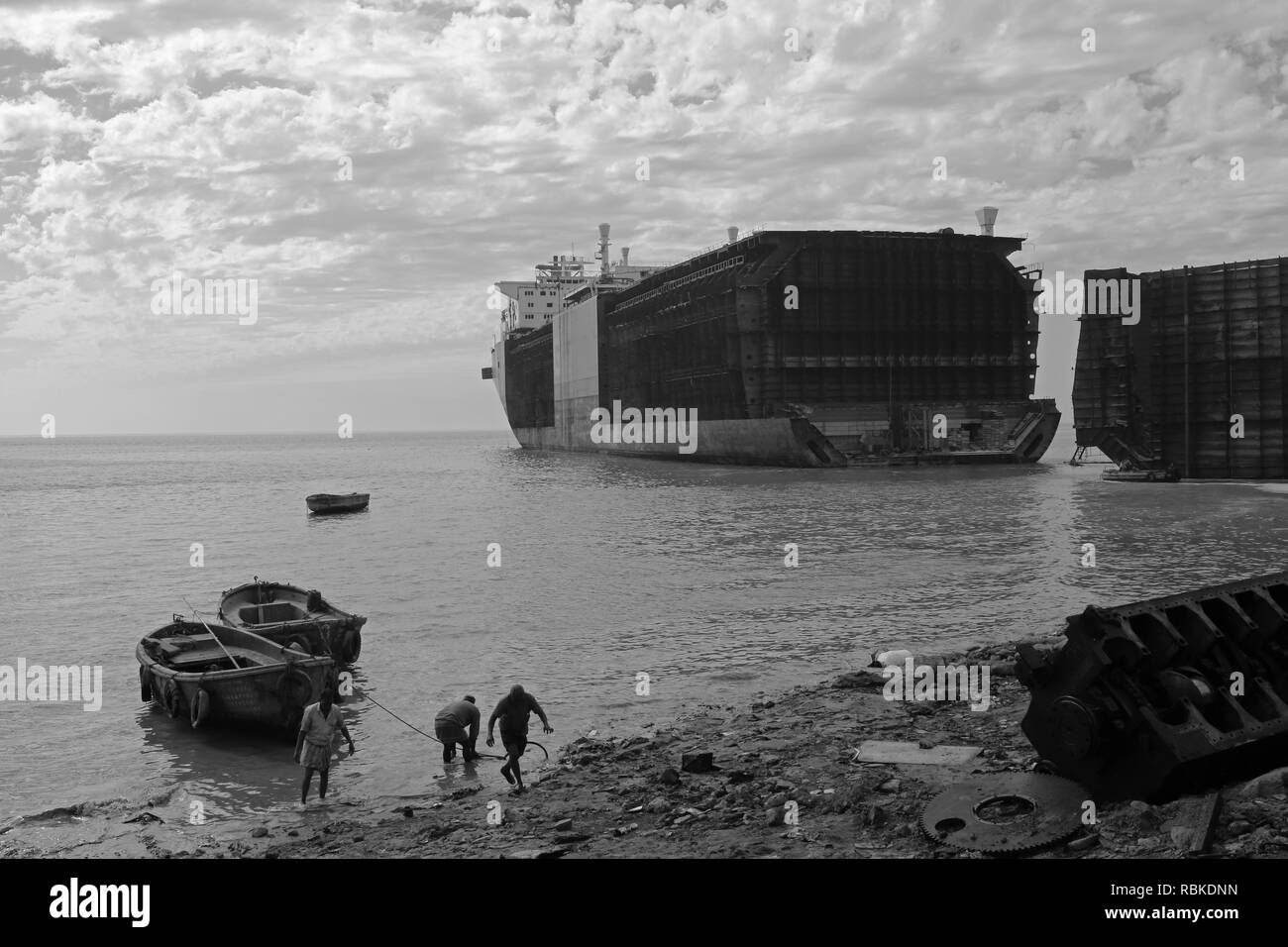 Chittagong, Bangladesh: Ships being wrecked at a ship breaking yard in ...