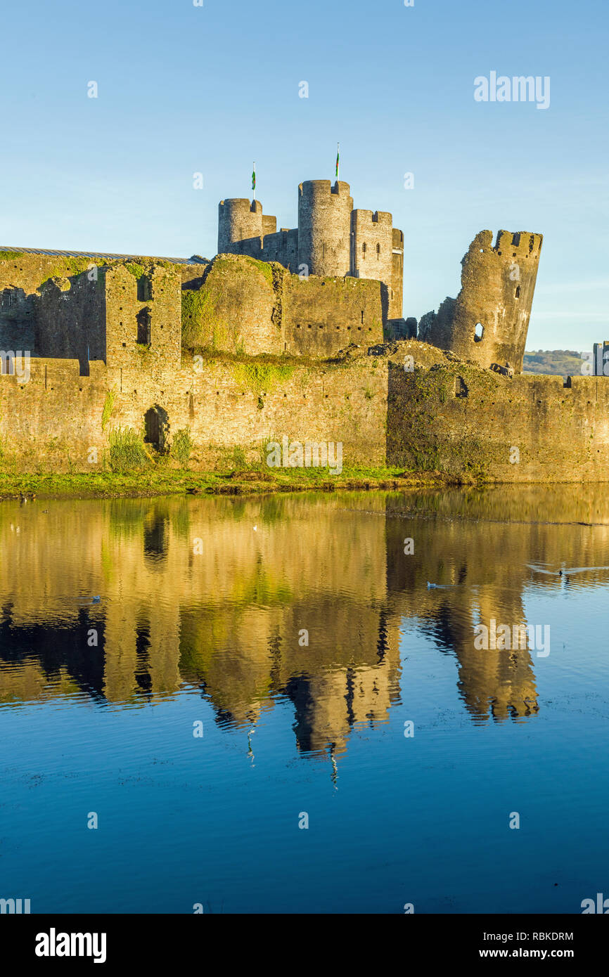 Caerphilly castle south wales hi-res stock photography and images - Alamy