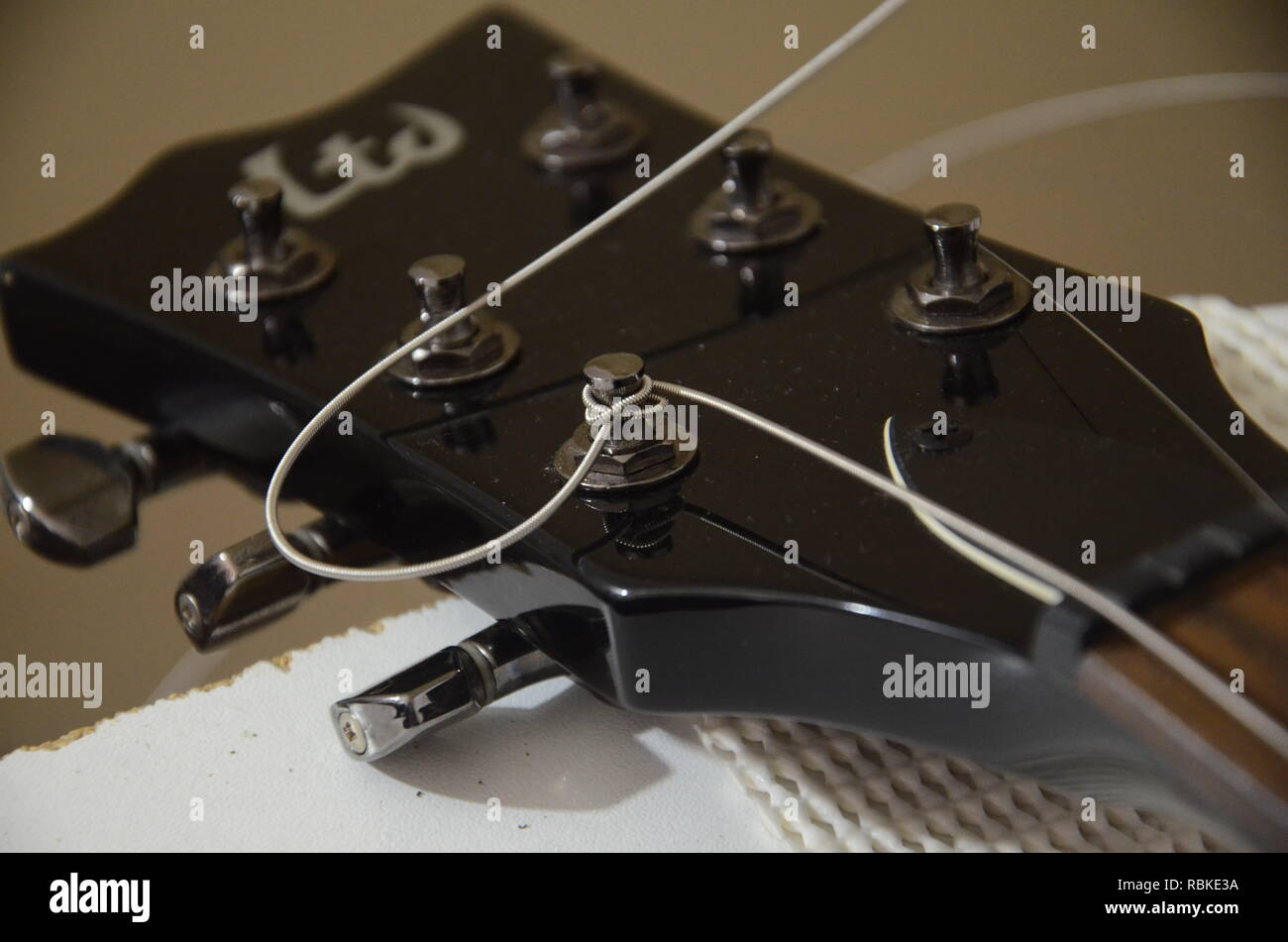 Restringing hi-res stock photography and images - Alamy