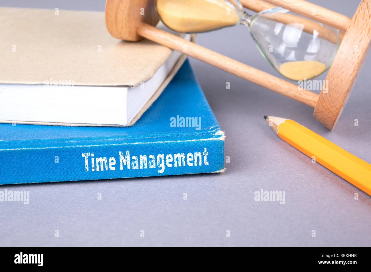 Time efficiency study hi-res stock photography and images - Alamy