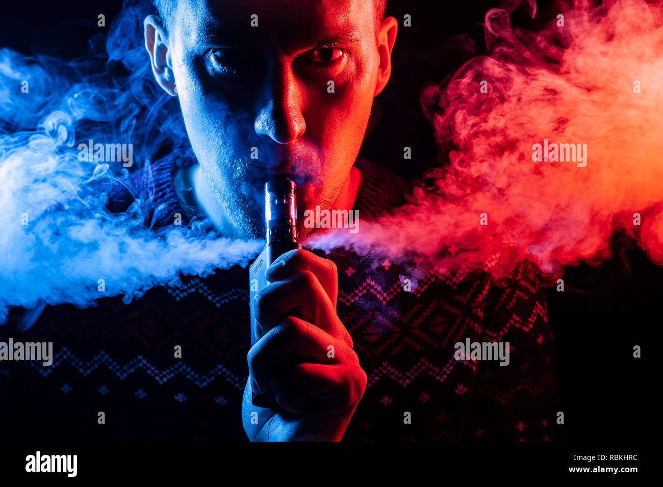 Ex smoker hi-res stock photography and images - Alamy