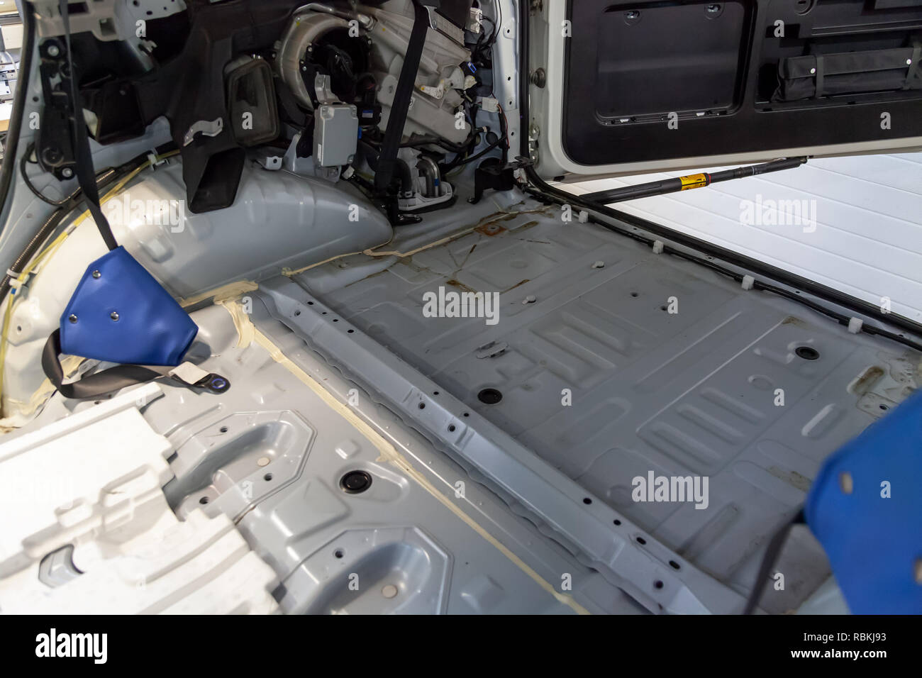 The back of the car in the back of an SUV without skin, prepared for ...