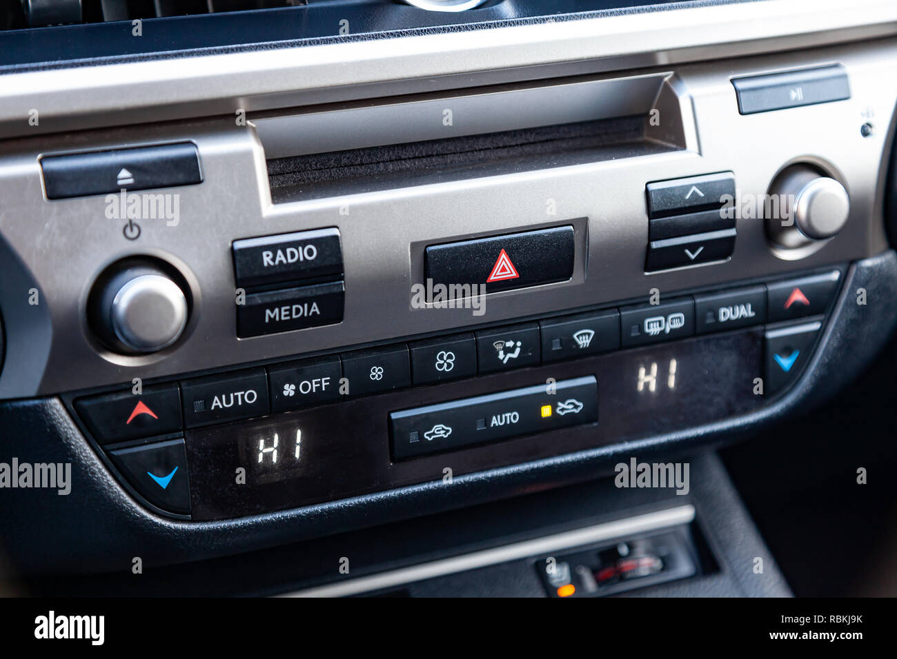 Car dash board stereo hi-res stock photography and images - Alamy