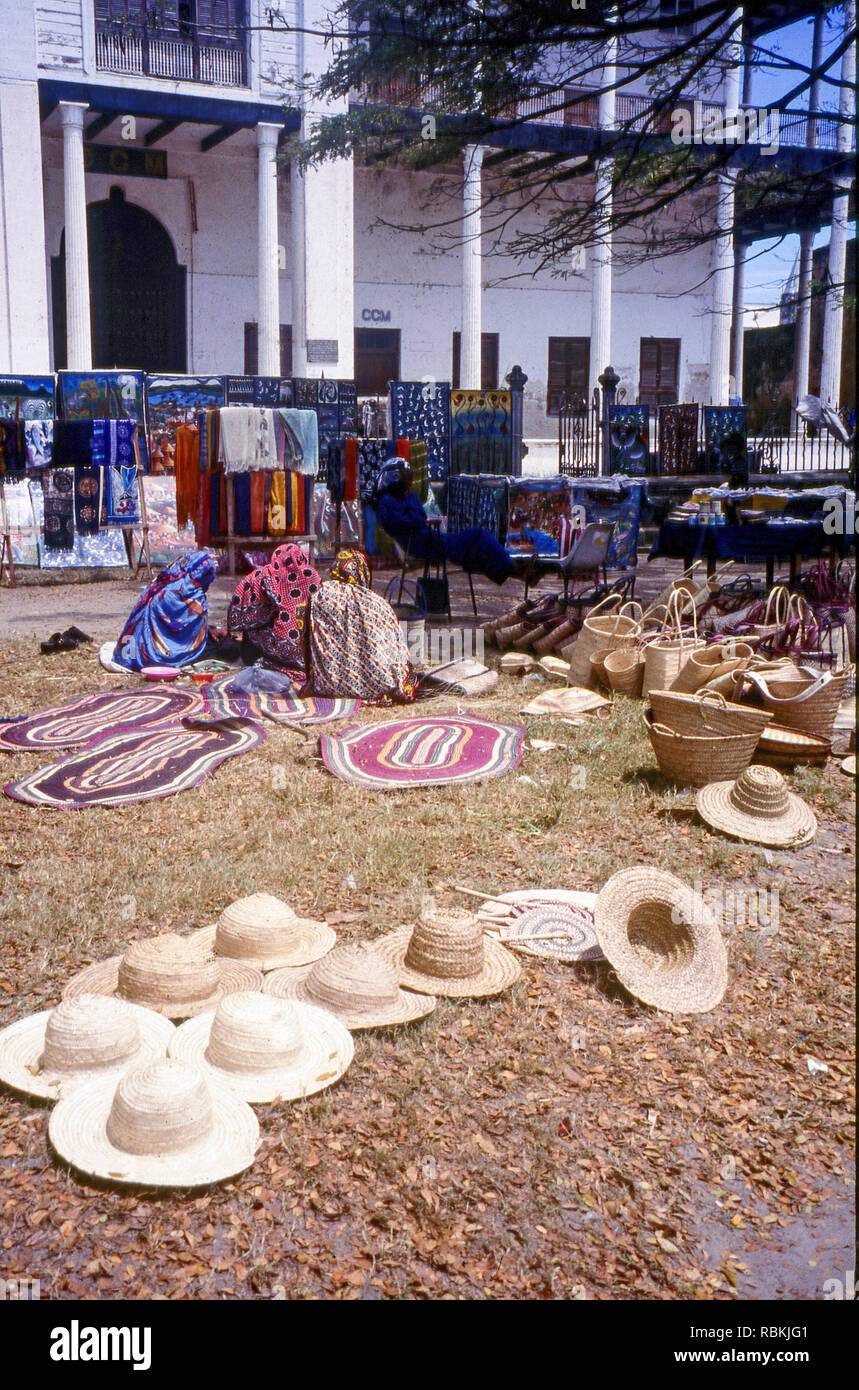 Handicrafts on sale in Forodhani Gardens, Stone Town, Zanzibar Stock ...
