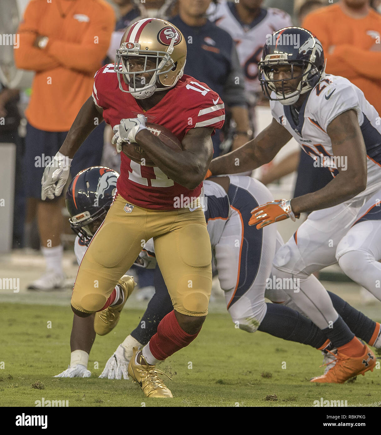 14 11 2017 football hi-res stock photography and images - Alamy