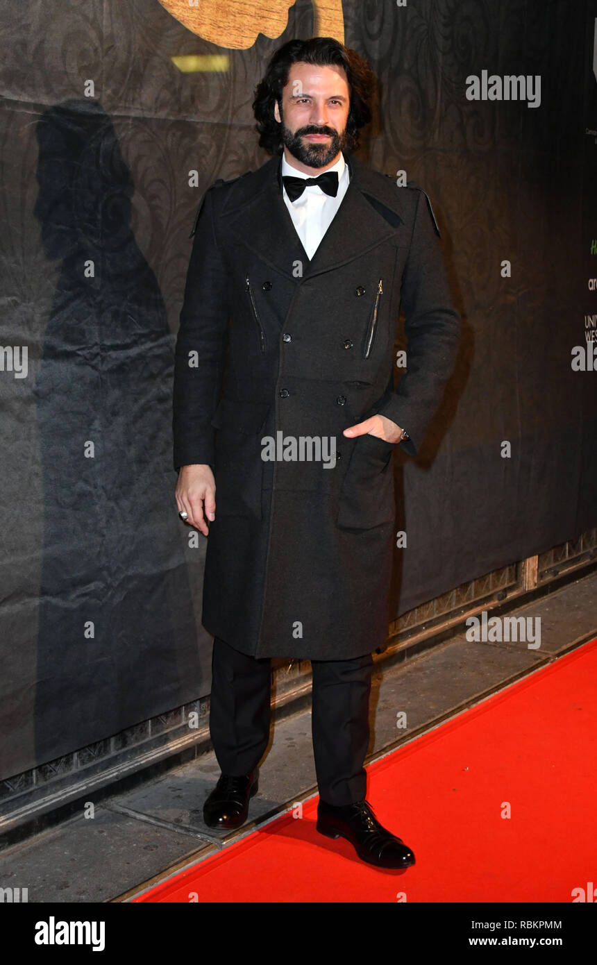 Christian vit hi-res stock photography and images - Alamy