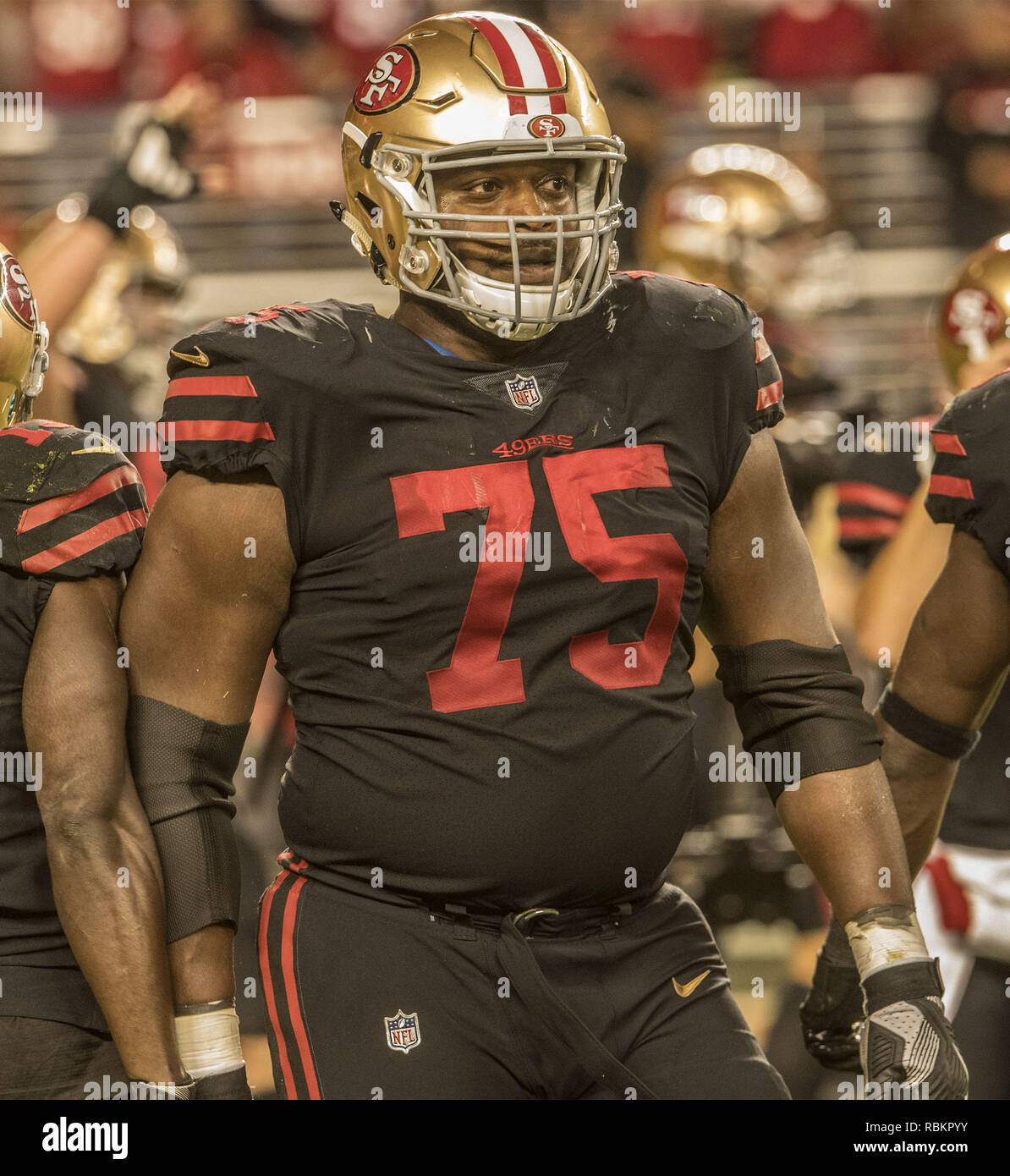 San francisco 49ers offensive guard hi-res stock photography and images ...