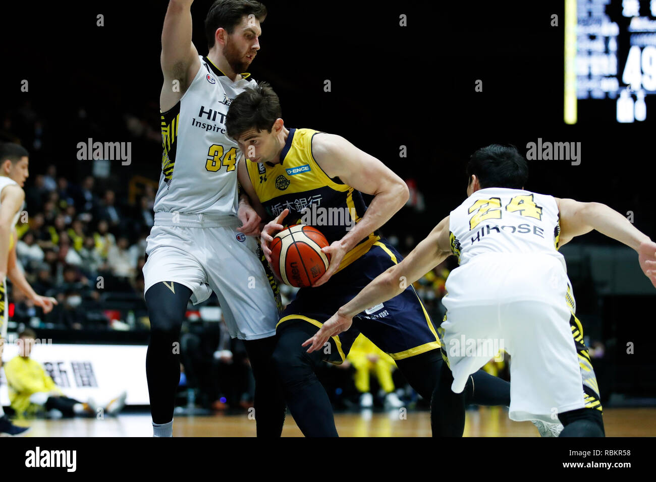 (L to R) Ryan Kelly (Sunrockers), Ryan Rossiter (Brex), JANUARY 10 2019 ...